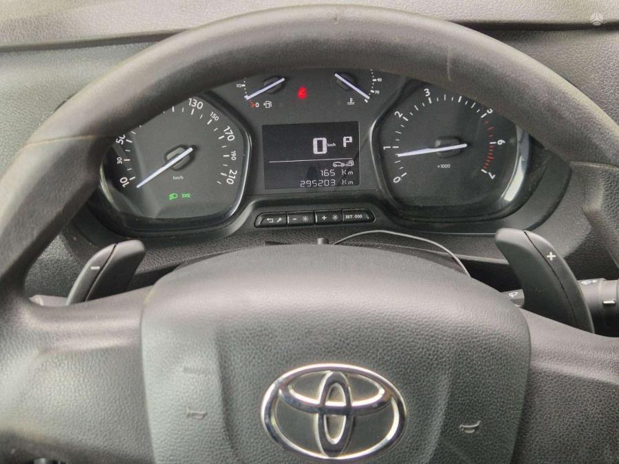 Balts Toyota Proace 2019 Tauragė, ar dzinēja tilpumu 2.00 L un nobraukumu 295 tūkst. km par 8500 €, foto 16 vietnē AUTOMOTO.COM.LV