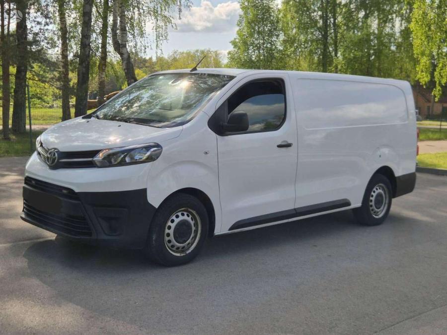 Белый Тойота Proace 2020 в Таураге, объемом двигателя 2.00 л и пробегом 138 тыс. км за 8500 €, фото 1 на AUTOMOTO.COM.LV