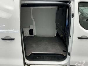 White Toyota Proace 2021 in Vilnius, with an engine capacity of 2.00 L and mileage of 113 thousand km for 11900 €, photo 17 on AUTOMOTO.COM.LV