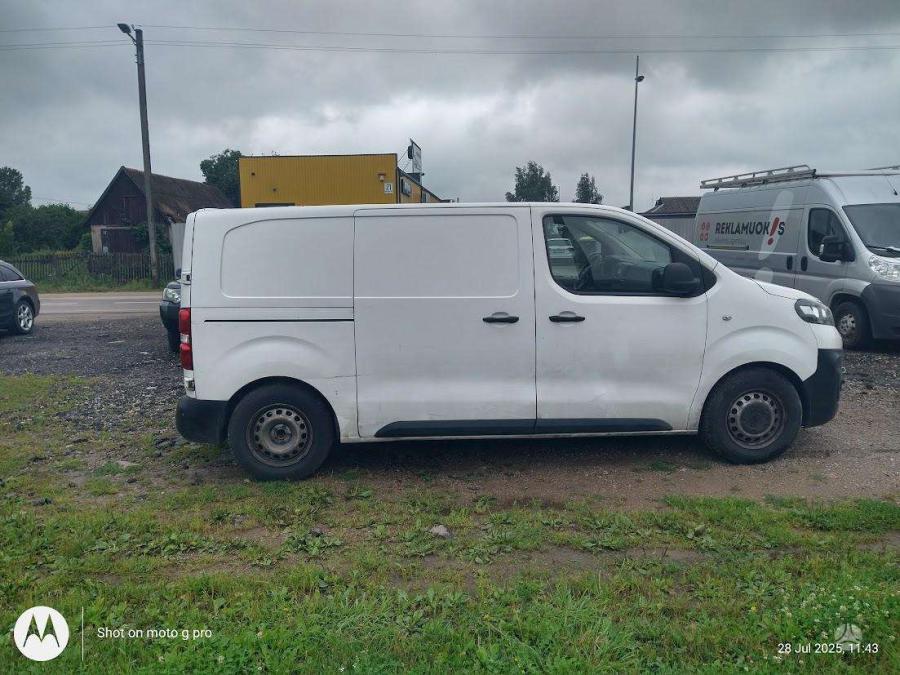 Balts Toyota Proace 2022 Raseiniai, ar dzinēja tilpumu 1.56 L un nobraukumu 156 tūkst. km par 9000 €, foto 6 vietnē AUTOMOTO.COM.LV