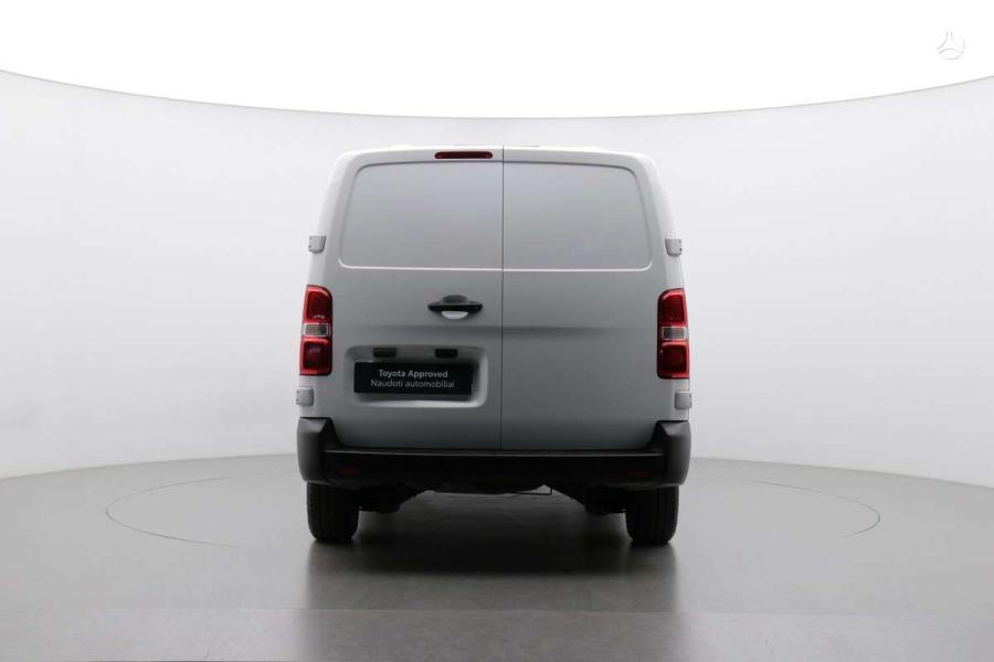 White Toyota Proace 2022 in Vilnius, with an engine capacity of 2.00 L and mileage of 133 thousand km for 20500 €, photo 6 on AUTOMOTO.COM.LV