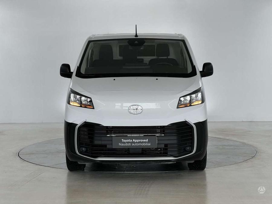 White Toyota Proace 2025 in Vilnius, with an engine capacity of 2.00 L and mileage of 33 thousand km for 32900 €, photo 6 on AUTOMOTO.COM.LV