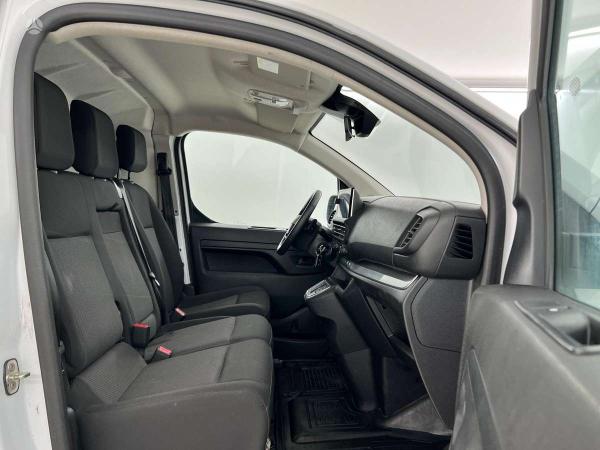 Balts Toyota Proace 2025 Viļņa, ar dzinēja tilpumu 2.00 L un nobraukumu 33 tūkst. km par 32900 €, foto 6 vietnē AUTOMOTO.COM.LV