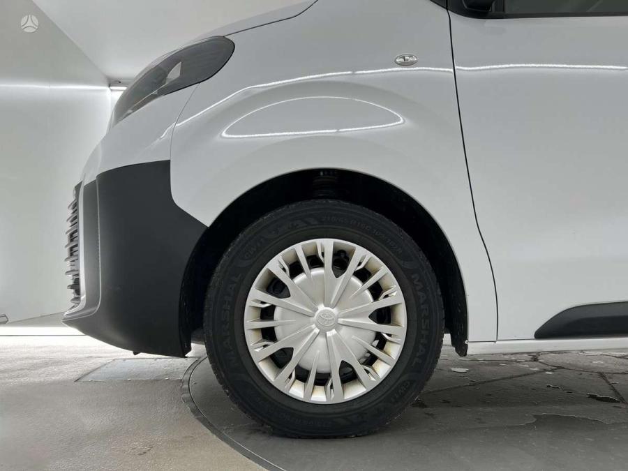 White Toyota Proace 2025 in Vilnius, with an engine capacity of 2.00 L and mileage of 33 thousand km for 32900 €, photo 16 on AUTOMOTO.COM.LV