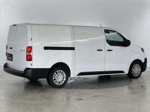 White Toyota Proace 2025 in Vilnius, with an engine capacity of 2.00 L and mileage of 33 thousand km for 32900 €, photo 20 on AUTOMOTO.COM.LV