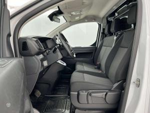 White Toyota Proace 2025 in Vilnius, with an engine capacity of 0.00 L and mileage of 8 thousand km for 33900 €, photo 12 on AUTOMOTO.COM.LV
