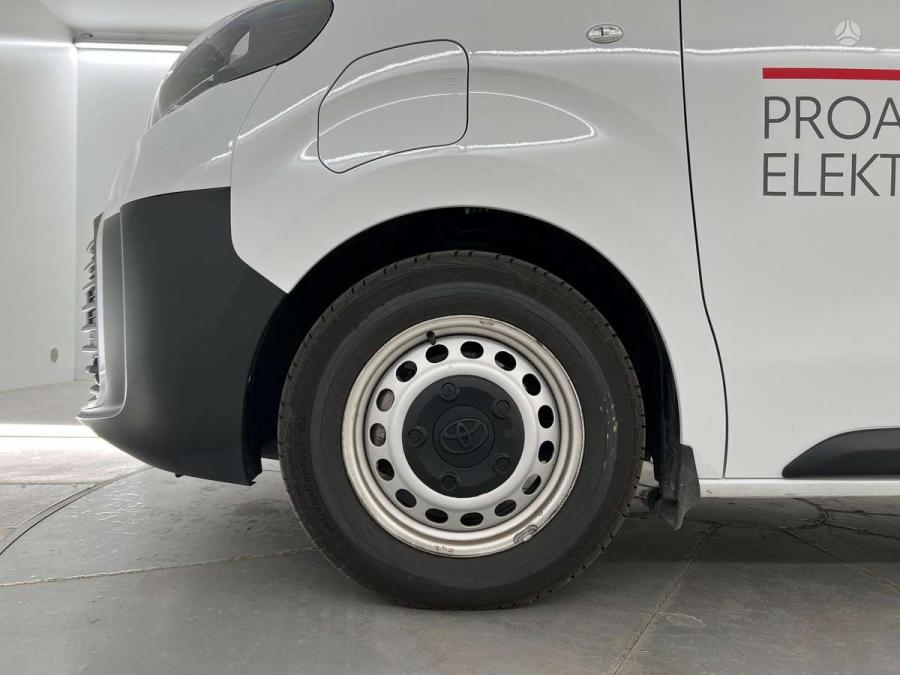 White Toyota Proace 2025 in Vilnius, with an engine capacity of 0.00 L and mileage of 8 thousand km for 33900 €, photo 16 on AUTOMOTO.COM.LV