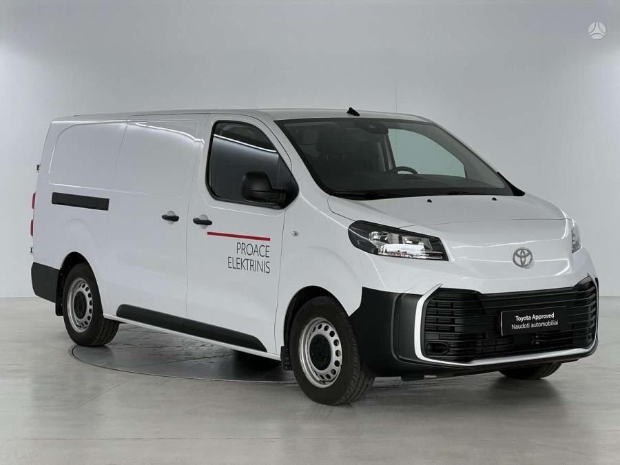 White Toyota Proace 2025 in Vilnius, with an engine capacity of 0.00 L and mileage of 8 thousand km for 33900 €, photo 19 on AUTOMOTO.COM.LV