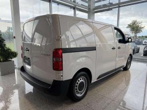 Balts Toyota Proace 2026 Šauļi, ar dzinēja tilpumu 1.50 L un nobraukumu 0 tūkst. km par 26900 €, foto 5 vietnē AUTOMOTO.COM.LV
