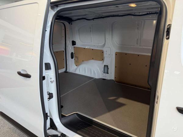 Balts Toyota Proace 2026 Šauļi, ar dzinēja tilpumu 1.50 L un nobraukumu 0 tūkst. km par 26900 €, foto 6 vietnē AUTOMOTO.COM.LV