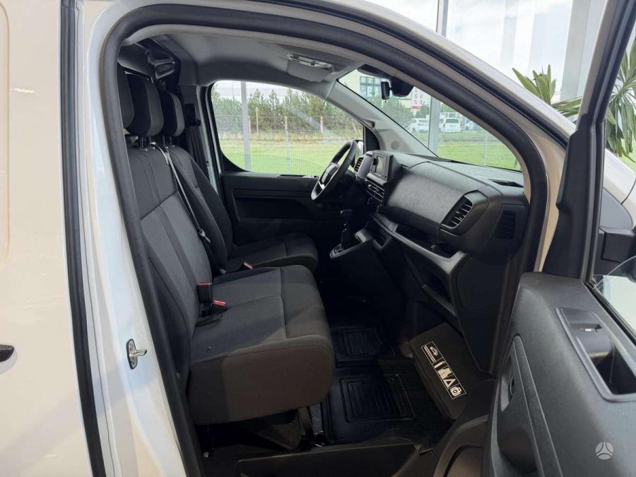Balts Toyota Proace 2026 Šauļi, ar dzinēja tilpumu 1.50 L un nobraukumu 0 tūkst. km par 26900 €, foto 9 vietnē AUTOMOTO.COM.LV