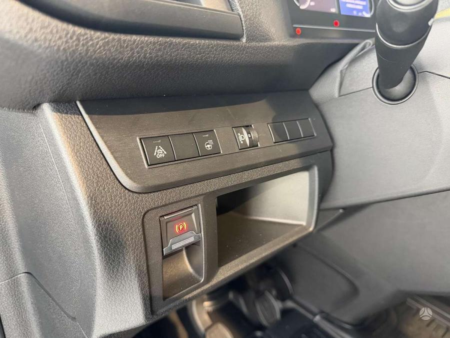 Balts Toyota Proace 2026 Šauļi, ar dzinēja tilpumu 1.50 L un nobraukumu 0 tūkst. km par 26900 €, foto 15 vietnē AUTOMOTO.COM.LV