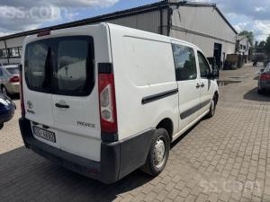 Белый Тойота Proace 2015 в Рига, объемом двигателя 2.00 л и пробегом 232 тыс. км за 3000 €, фото 4 на AUTOMOTO.COM.LV