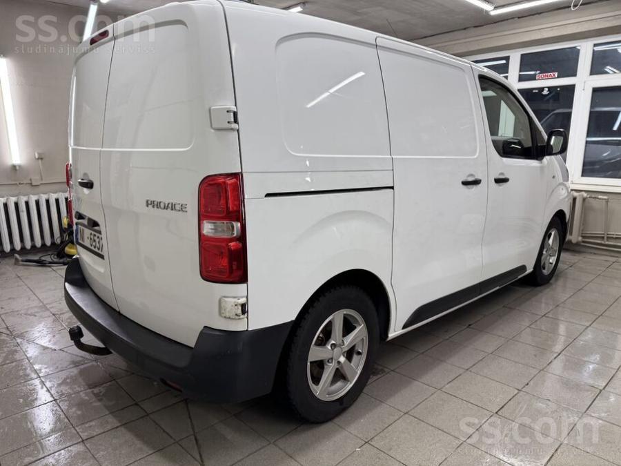 Balts Toyota Proace 2017 Rīga, ar dzinēja tilpumu 1.60 L un nobraukumu 0 tūkst. km par 7900 €, foto 3 vietnē AUTOMOTO.COM.LV