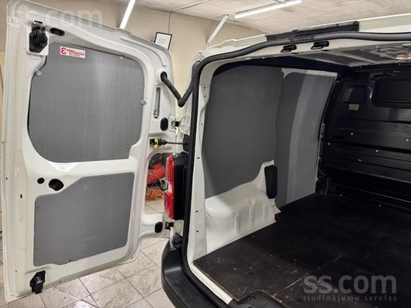Balts Toyota Proace 2017 Rīga, ar dzinēja tilpumu 1.60 L un nobraukumu 0 tūkst. km par 7900 €, foto 10 vietnē AUTOMOTO.COM.LV