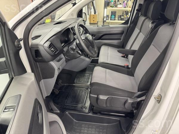 Balts Toyota Proace 2017 Rīga, ar dzinēja tilpumu 1.60 L un nobraukumu 0 tūkst. km par 7900 €, foto 9 vietnē AUTOMOTO.COM.LV