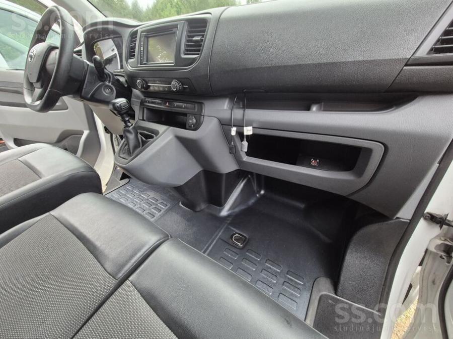 White Toyota Proace 2018 in Riga, with an engine capacity of 1.60 L and mileage of 111 thousand km for 8700 €, photo 10 on AUTOMOTO.COM.LV