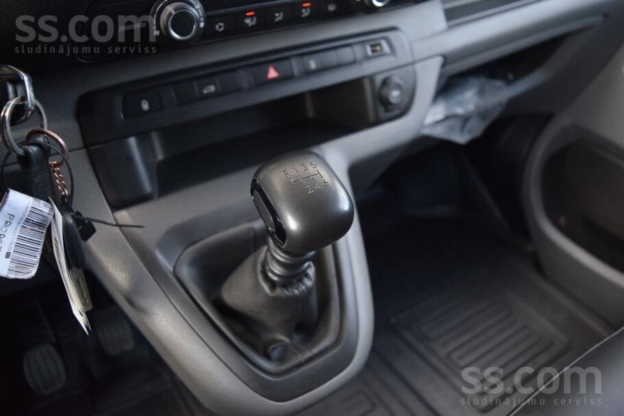 Balts Toyota Proace 2018 Rīga, ar dzinēja tilpumu 2.00 L un nobraukumu 67 tūkst. km par 16000 €, foto 6 vietnē AUTOMOTO.COM.LV