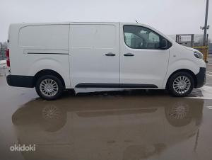 Balts Toyota Proace 2018 Tallina, ar dzinēja tilpumu 2.00 L un nobraukumu 280 tūkst. km par 12500 €, foto 4 vietnē AUTOMOTO.COM.LV