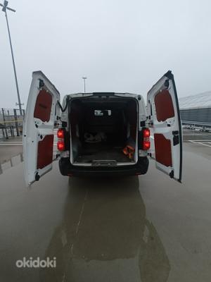Balts Toyota Proace 2018 Tallina, ar dzinēja tilpumu 2.00 L un nobraukumu 280 tūkst. km par 12500 €, foto 10 vietnē AUTOMOTO.COM.LV