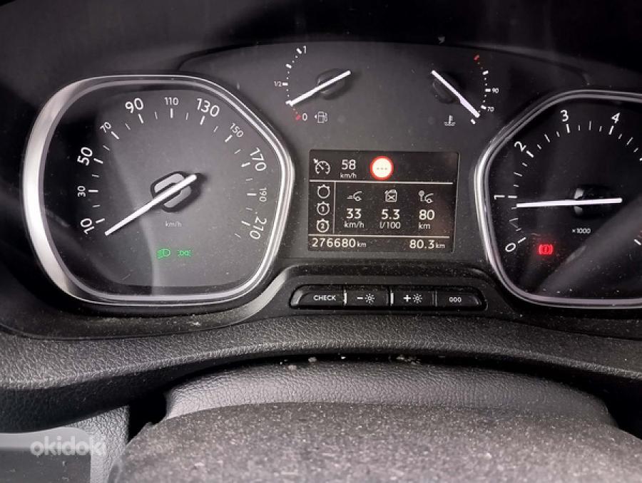 Balts Toyota Proace 2018 Tallina, ar dzinēja tilpumu 2.00 L un nobraukumu 280 tūkst. km par 12500 €, foto 11 vietnē AUTOMOTO.COM.LV