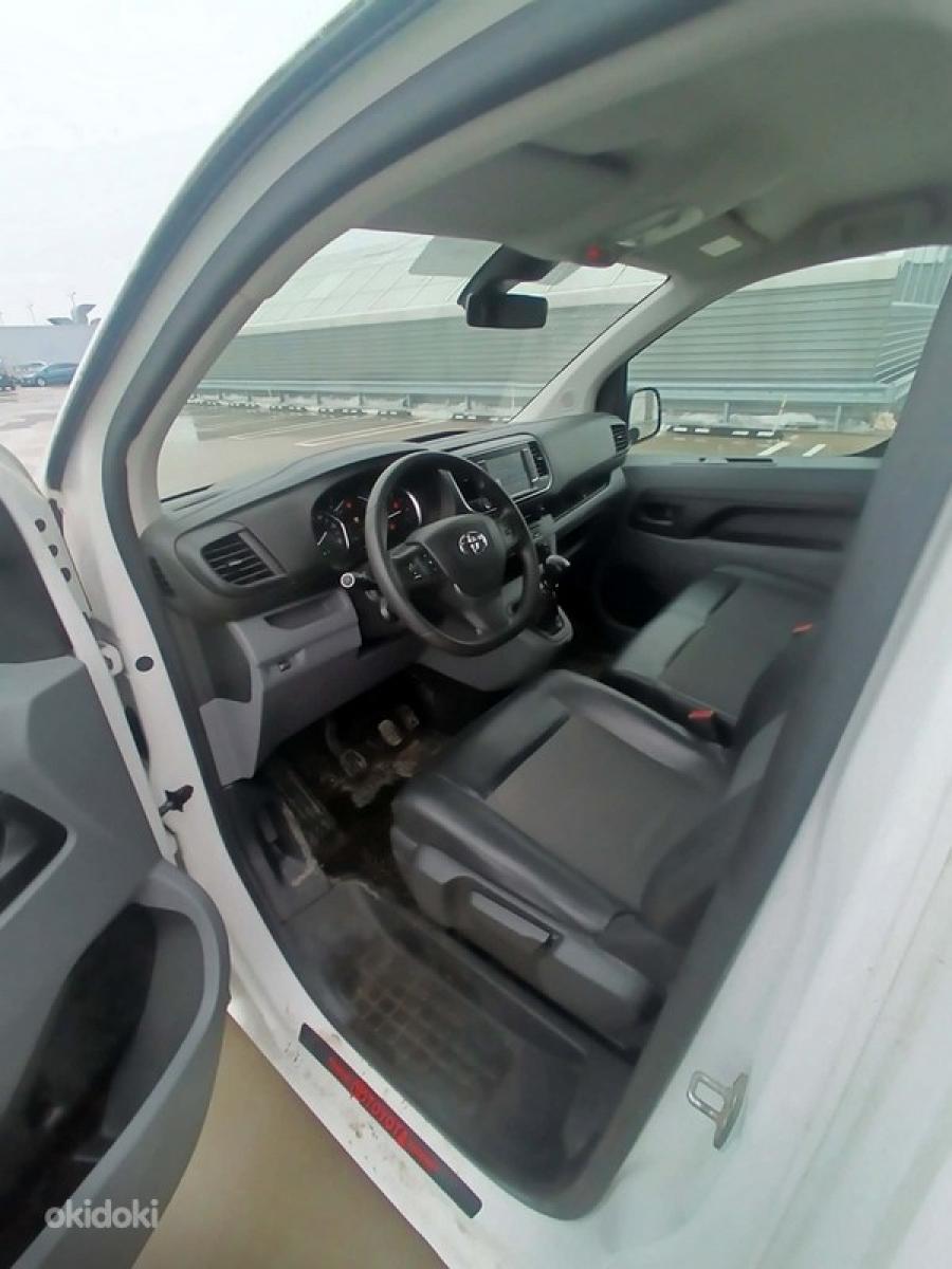 Balts Toyota Proace 2018 Tallina, ar dzinēja tilpumu 2.00 L un nobraukumu 280 tūkst. km par 12500 €, foto 18 vietnē AUTOMOTO.COM.LV