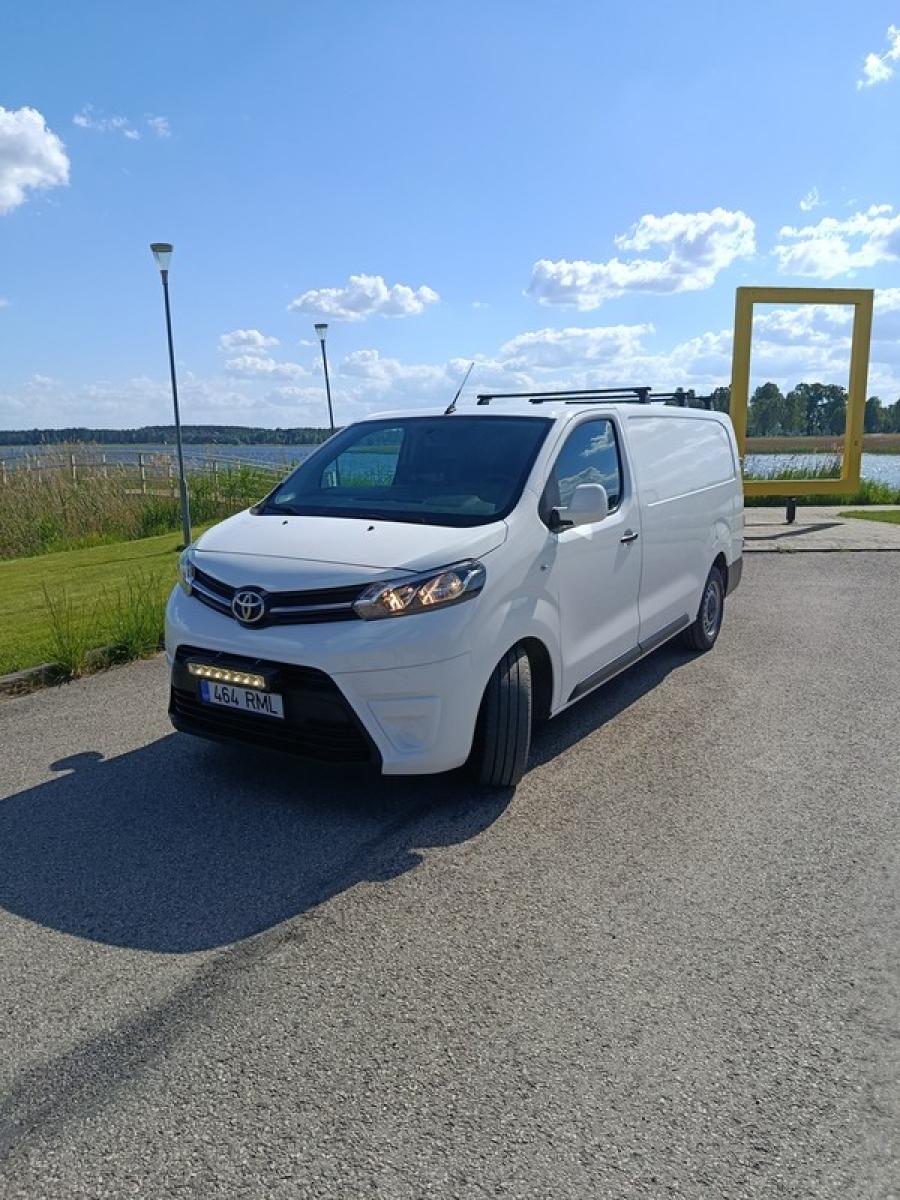 Balts Toyota Proace 2018 Veru, ar dzinēja tilpumu 2.00 L un nobraukumu 142 tūkst. km par 12500 €, foto 1 vietnē AUTOMOTO.COM.LV