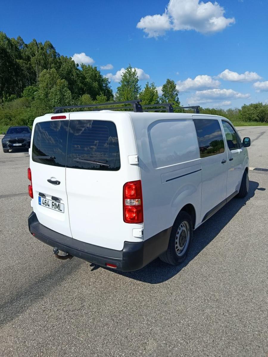 Balts Toyota Proace 2018 Veru, ar dzinēja tilpumu 2.00 L un nobraukumu 142 tūkst. km par 12500 €, foto 4 vietnē AUTOMOTO.COM.LV