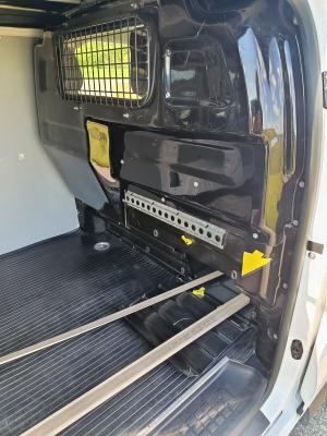 Balts Toyota Proace 2018 Veru, ar dzinēja tilpumu 2.00 L un nobraukumu 142 tūkst. km par 12500 €, foto 6 vietnē AUTOMOTO.COM.LV