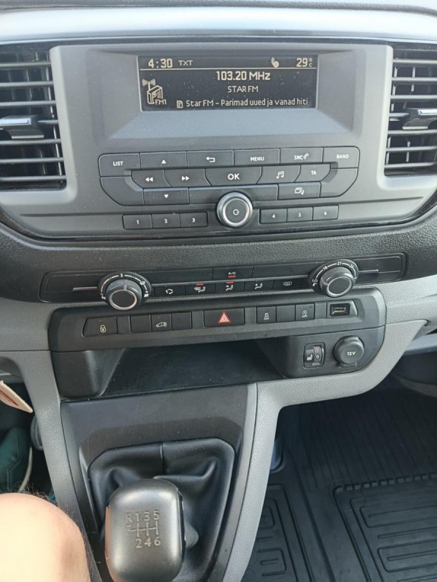 Balts Toyota Proace 2018 Veru, ar dzinēja tilpumu 2.00 L un nobraukumu 142 tūkst. km par 12500 €, foto 12 vietnē AUTOMOTO.COM.LV