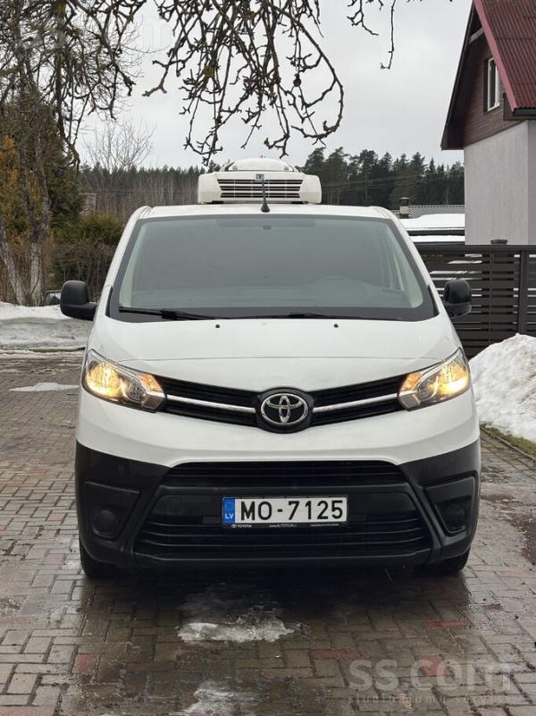Balts Toyota Proace 2019 Rīga, ar dzinēja tilpumu 2.00 L un nobraukumu 94 tūkst. km par 14900 €, foto 1 vietnē AUTOMOTO.COM.LV