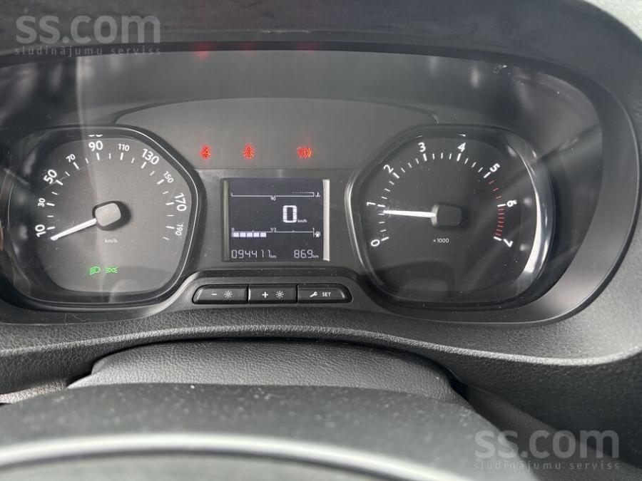 Balts Toyota Proace 2019 Rīga, ar dzinēja tilpumu 2.00 L un nobraukumu 94 tūkst. km par 14900 €, foto 13 vietnē AUTOMOTO.COM.LV