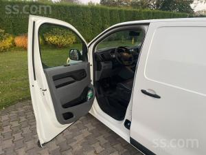 White Toyota Proace 2019 in Riga, with an engine capacity of 2.00 L and mileage of 210 thousand km for 8750 €, photo 17 on AUTOMOTO.COM.LV