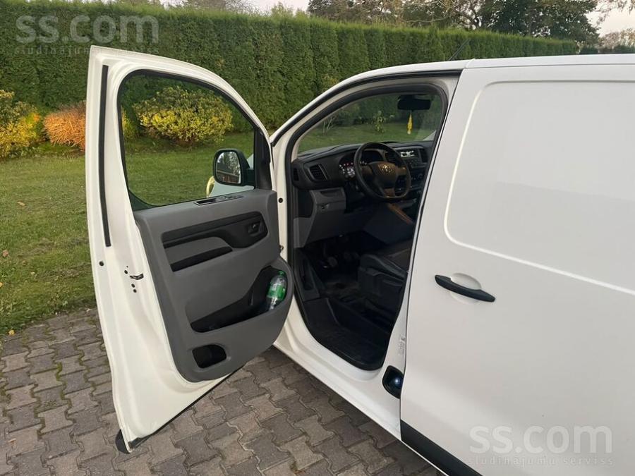 White Toyota Proace 2019 in Riga, with an engine capacity of 2.00 L and mileage of 210 thousand km for 8750 €, photo 17 on AUTOMOTO.COM.LV