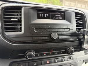 Balts Toyota Proace 2020 Rīga, ar dzinēja tilpumu 2.00 L un nobraukumu 121 tūkst. km par 12800 €, foto 8 vietnē AUTOMOTO.COM.LV