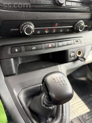 Balts Toyota Proace 2020 Rīga, ar dzinēja tilpumu 2.00 L un nobraukumu 121 tūkst. km par 12800 €, foto 9 vietnē AUTOMOTO.COM.LV