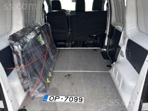 White Toyota Proace 2020 in Riga, with an engine capacity of 1.50 L and mileage of 175 thousand km for 8230 €, photo 15 on AUTOMOTO.COM.LV