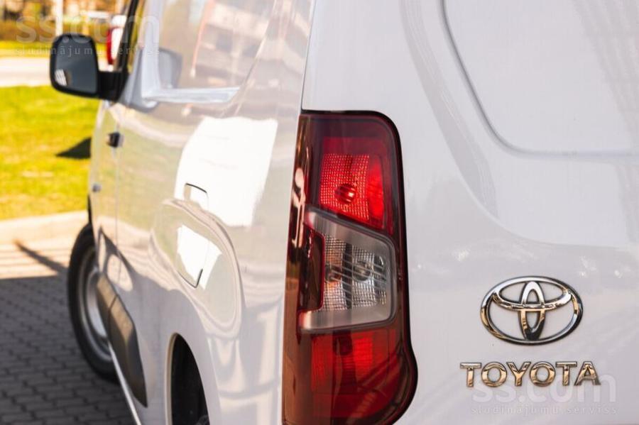 Balts Toyota Proace 2021 Ventspils, ar dzinēja tilpumu 1.50 L un nobraukumu 131 tūkst. km par 11700 €, foto 13 vietnē AUTOMOTO.COM.LV