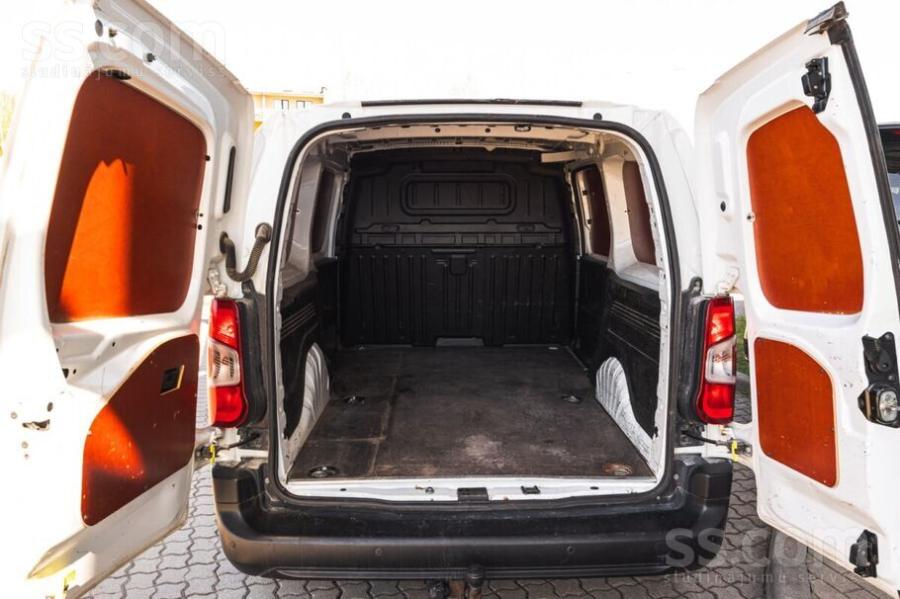 Balts Toyota Proace 2021 Ventspils, ar dzinēja tilpumu 1.50 L un nobraukumu 131 tūkst. km par 11700 €, foto 14 vietnē AUTOMOTO.COM.LV