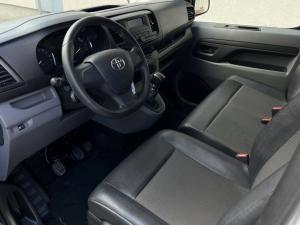 White Toyota Proace 2021 in Riga, with an engine capacity of 2.00 L and mileage of 109 thousand km for 17990 €, photo 6 on AUTOMOTO.COM.LV