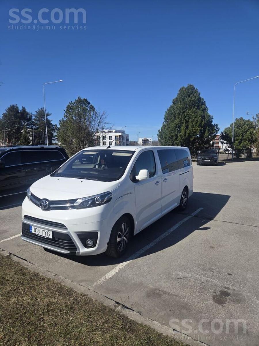 White Toyota Proace 2022 in Riga, with an engine capacity of 1.60 L and mileage of 280 thousand km for 17000 €, photo 6 on AUTOMOTO.COM.LV