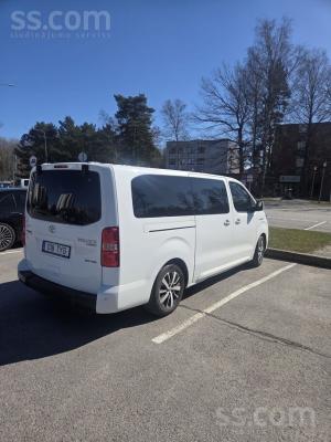 White Toyota Proace 2022 in Riga, with an engine capacity of 1.60 L and mileage of 280 thousand km for 17000 €, photo 8 on AUTOMOTO.COM.LV