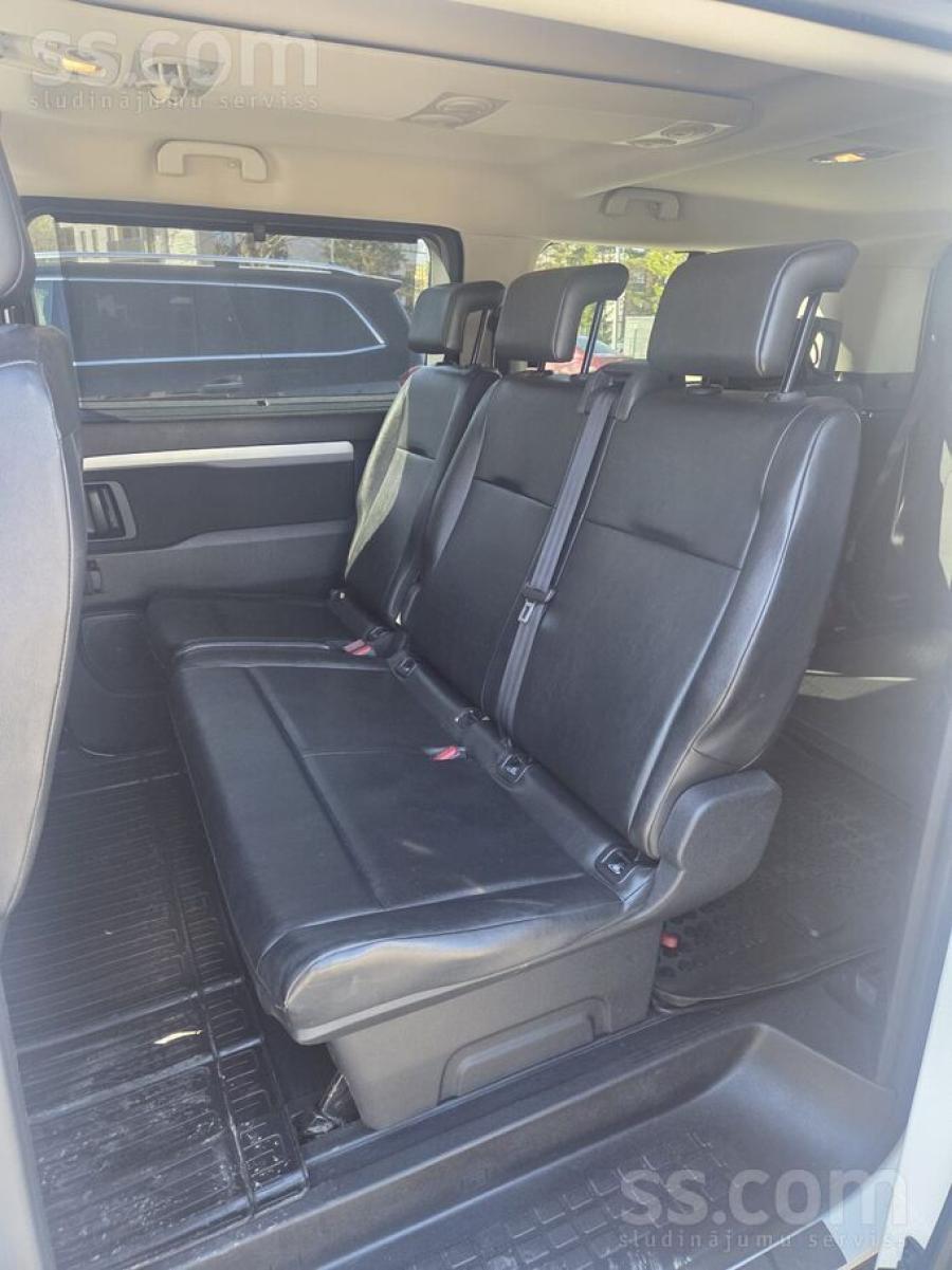 White Toyota Proace 2022 in Riga, with an engine capacity of 1.60 L and mileage of 280 thousand km for 17000 €, photo 12 on AUTOMOTO.COM.LV