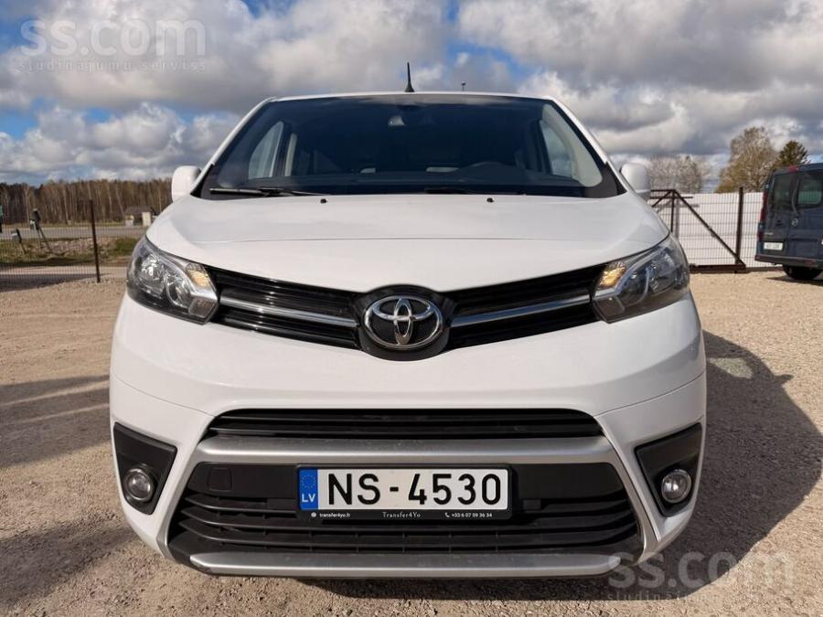 Balts Toyota Proace 2023 Rīga, ar dzinēja tilpumu 2.00 L un nobraukumu 160 tūkst. km par 19900 €, foto 1 vietnē AUTOMOTO.COM.LV