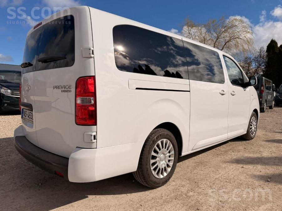 White Toyota Proace 2023 in Riga, with an engine capacity of 2.00 L and mileage of 160 thousand km for 20550 €, photo 5 on AUTOMOTO.COM.LV