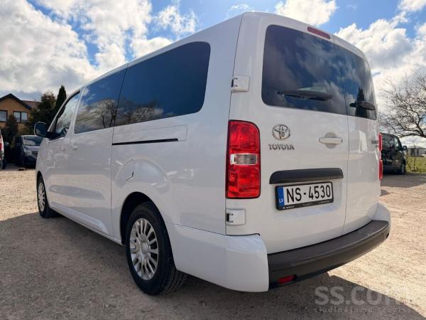 Toyota Proace 2023 in Riga on AUTOMOTO.COM.LV White Toyota Proace 2023 in Riga, with an engine capacity of 2.00 L and mileage of 160 thousand km for 20550 €, photo 7 on AUTOMOTO.COM.LV