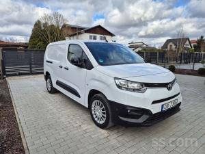 Balts Toyota Proace 2024 Rīga, ar dzinēja tilpumu 1.50 L un nobraukumu 16 tūkst. km par 17990 €, foto 1 vietnē AUTOMOTO.COM.LV