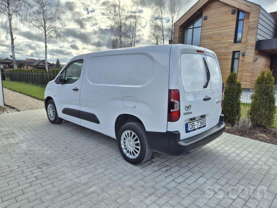 Balts Toyota Proace 2024 Rīga, ar dzinēja tilpumu 1.50 L un nobraukumu 16 tūkst. km par 17990 €, foto 6 vietnē AUTOMOTO.COM.LV