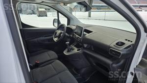 Balts Toyota Proace 2024 Rīga, ar dzinēja tilpumu 1.50 L un nobraukumu 16 tūkst. km par 17990 €, foto 7 vietnē AUTOMOTO.COM.LV