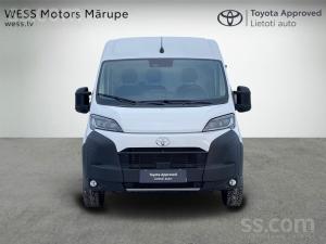 White Toyota Proace 2024 in Riga, with an engine capacity of 2.00 L and mileage of 4 thousand km for 44990 €, photo 6 on AUTOMOTO.COM.LV